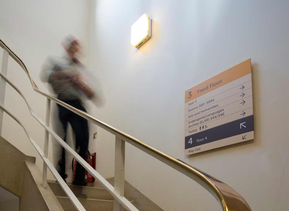 The University of London - Parc Signs